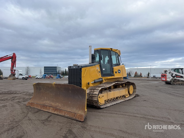 2007 John Deere 850J WLT Crawler Dozer | Ritchie Bros. Auctioneers