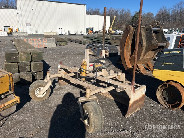 Level Best 86 in Skid Steer Grader | Ritchie Bros. Auctioneers