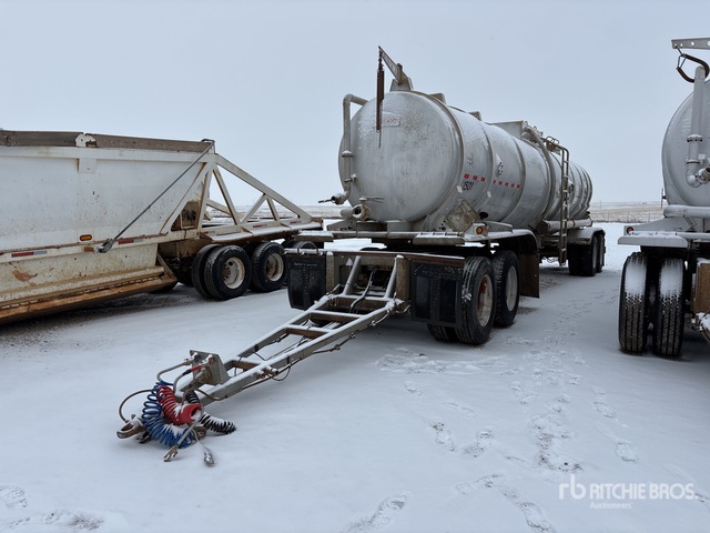 2014 Dragon 7400 4/Axle Pup Tanker Trailer | Ritchie Bros. Auctioneers
