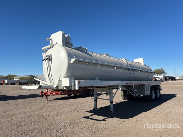 1981 Trailmaster T/A Vacuum Tanker Trailer | Ritchie Bros. Auctioneers