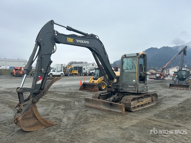 2016 Volvo ECR88D Tracked Excavator | Ritchie Bros. Auctioneers