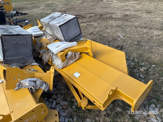 Bell B50E Articulated Dump Truck Tailgate | Ritchie Bros. Auctioneers