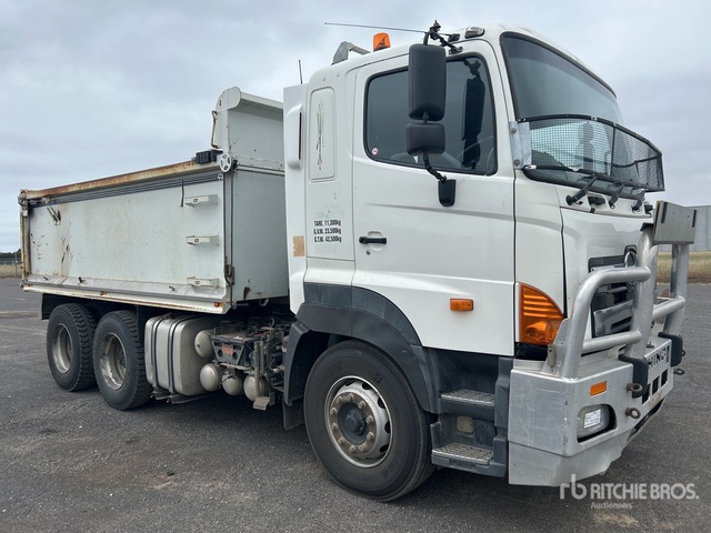 2007 Hino SS1E 700 Series 6x4 Tipper Truck | Ritchie Bros. Auctioneers
