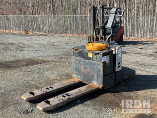 2004 Crown PE4000-60 6000 lb Electric Pallet Jack in North East ...