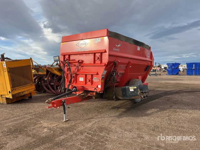 2019 Kuhn 4142 14 ft x 7 ft S/A Feed Wagon | Ritchie Bros. Auctioneers