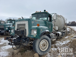 1987 Mack RS600 6x4 Mixer Truck in Newton, Illinois, United States ...