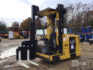 Yale NTA030SB Electric Swing Reach Forklift in Hooks, Texas, United ...