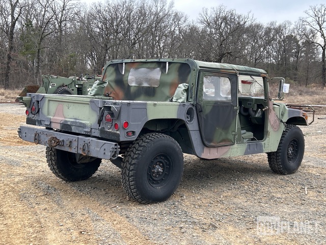 Surplus 2007 AM General M1097R1 HMMWV 4 Door Soft Top w/Truck Body in ...