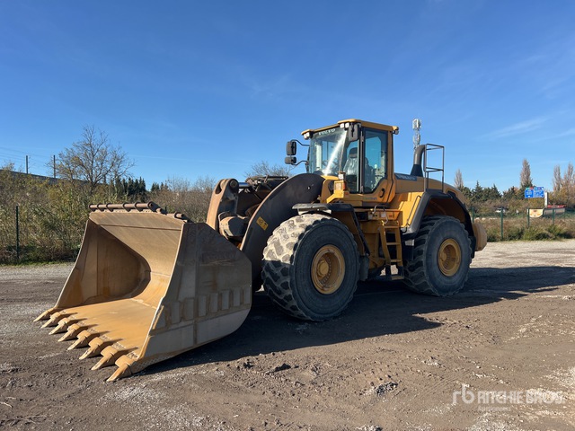 2012 Volvo L250G Chargeuse Sur Pneus Wheel Loader | Ritchie Bros ...