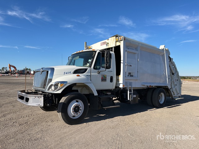 2008 International 7400 4x2 Rear Loader Waste Collection Truck ...