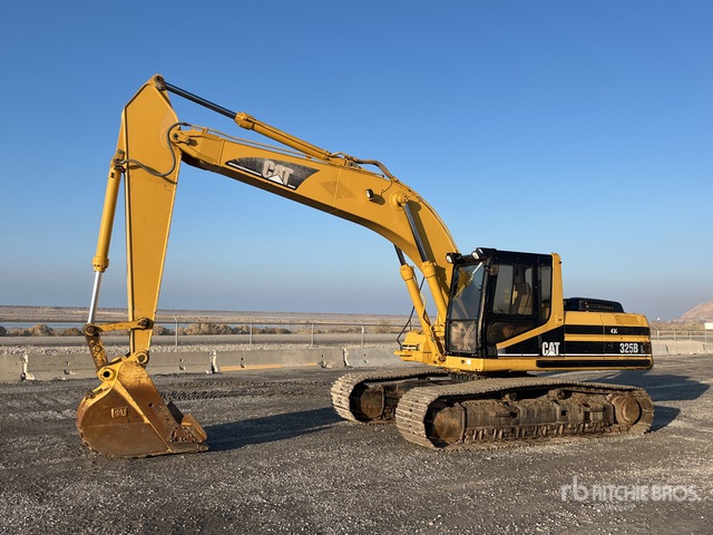 1999 Cat 325B L Tracked Excavator | Ritchie Bros. Auctioneers