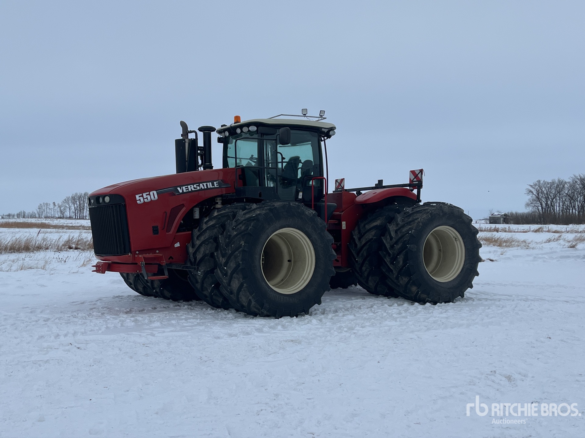 2014 Versatile 550 Articulated Tractor | Ritchie Bros. Auctioneers