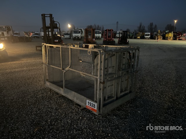 Manitou Personnel Basket | Ritchie Bros. Auctioneers