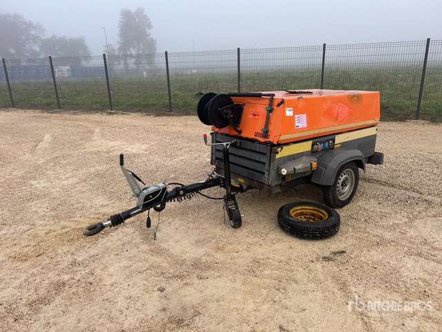 2010 Atlas Copco XAS97 EURO BOX Compresseur A Air 1 Essieu S/A ...