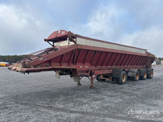 1996 Flow Boy 38 ft Quad/A Live Bottom Trailer | Ritchie Bros. Auctioneers
