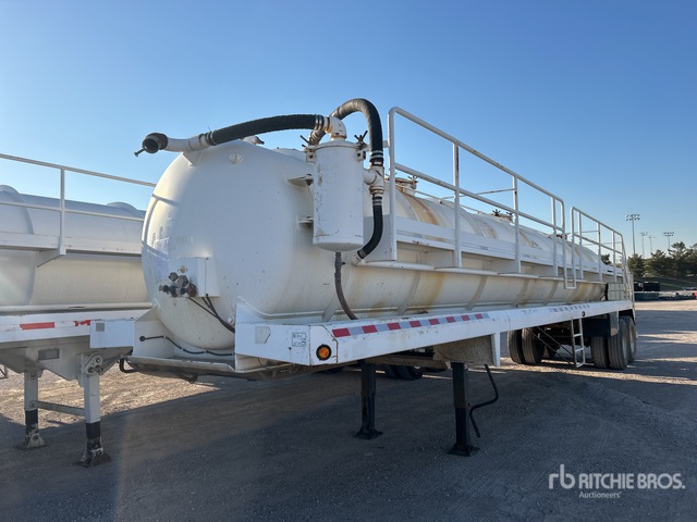 2013 Dragon 130 bbl T/A Vacuum Tanker Trailer | Ritchie Bros. Auctioneers