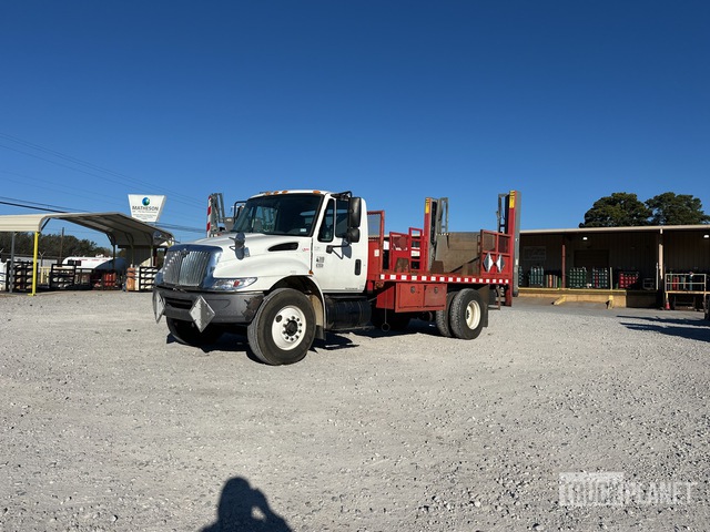 2007 International 4300 4x2 4x2 Flatbed Truck in Jacksonville, Texas ...