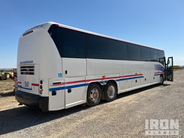 2011 MCI J4500 6x2 52-Seat Coach in Longmont, Colorado, United States ...