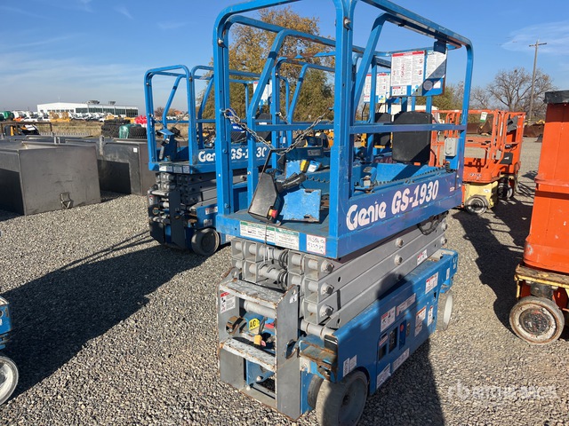 2017 Genie GS1930 Electric Scissor Lift | Ritchie Bros. Auctioneers