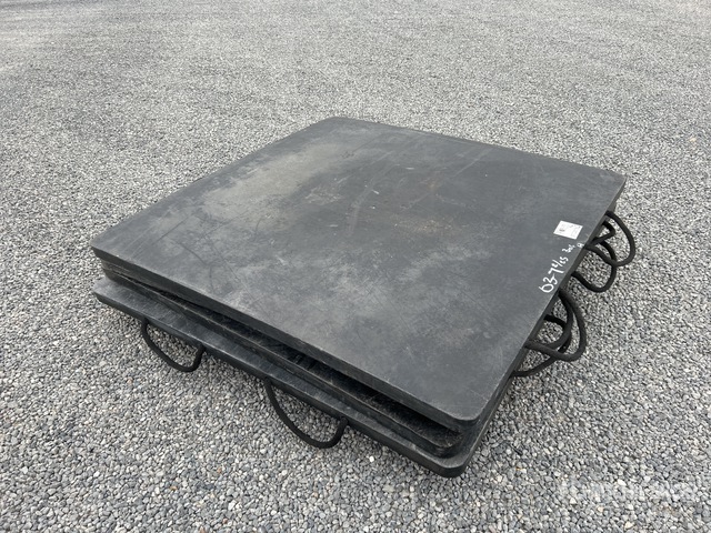 Quantity of (4) Big Foot 60 In. Outrigger Pads | Ritchie Bros. Auctioneers