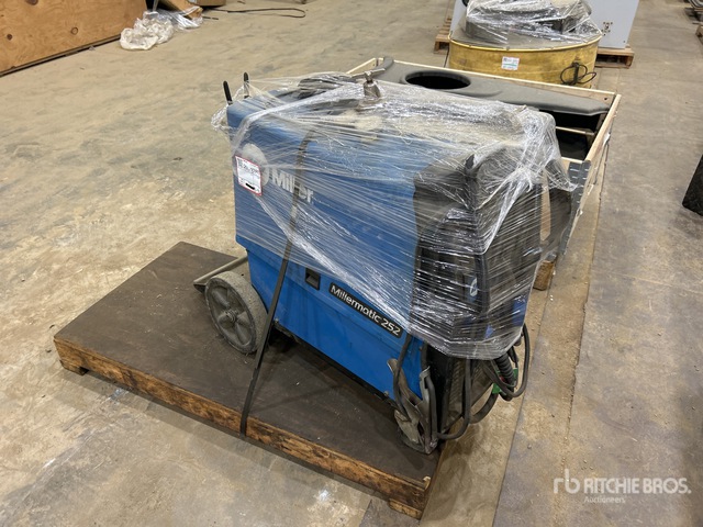 Miller Millermatic 252 Soldadora | Ritchie Bros. Auctioneers