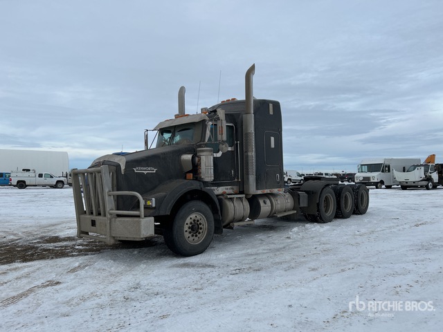 2012 Kenworth T800 8x6 Tri/A Sleeper Truck Tractor | Ritchie Bros. Auctioneers