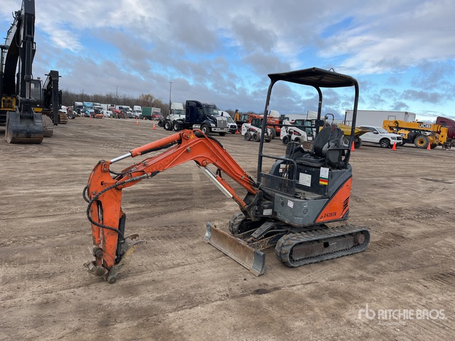2014 Hitachi ZX17U-2 Mini Excavator | Ritchie Bros. Auctioneers