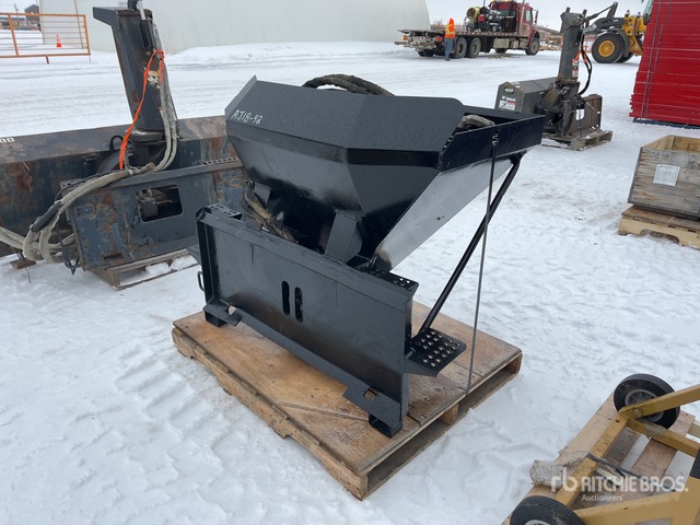 Bobcat 32 in Skid Steer Spreader Attachment | Ritchie Bros. Auctioneers