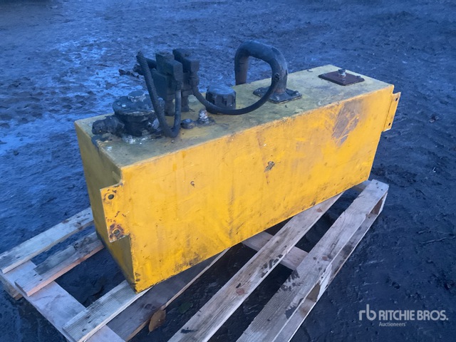 JCB Hydraulic Auxiliary Tank | Ritchie Bros. Auctioneers