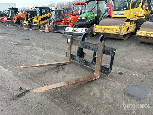 Cat 54 in Backhoe Forks | Ritchie Bros. Auctioneers