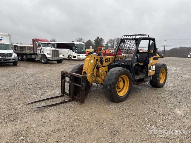 2006 Cat TH220B Telehandler | Ritchie Bros. Auctioneers
