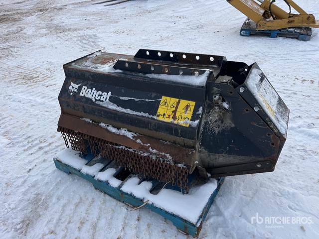 Bobcat 40FM 40 in Flail Mower | Ritchie Bros. Auctioneers
