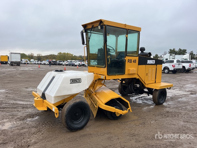 2000 Rosco RB48 Self-Propelled Broom | Ritchie Bros. Auctioneers