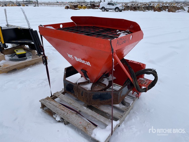 Bobcat HS8 42 in x 30 in Salzstreuer - Fits Skid Steer Loader | Ritchie ...