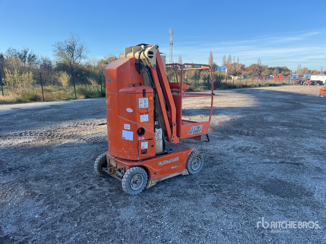 2009 JLG Toucan 800 A Nacelle A Mat Droit Verticale Vertical Mast Lift ...