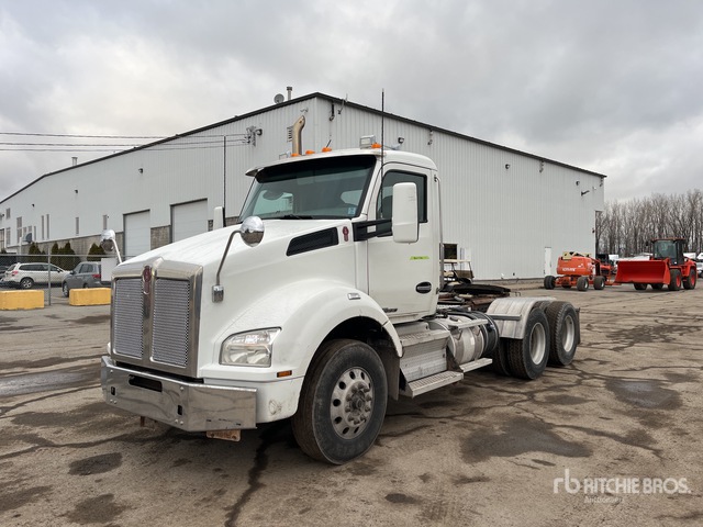 2016 Kenworth T880 6x4 T/A Day Cab Truck Tractor | Ritchie Bros. Auctioneers