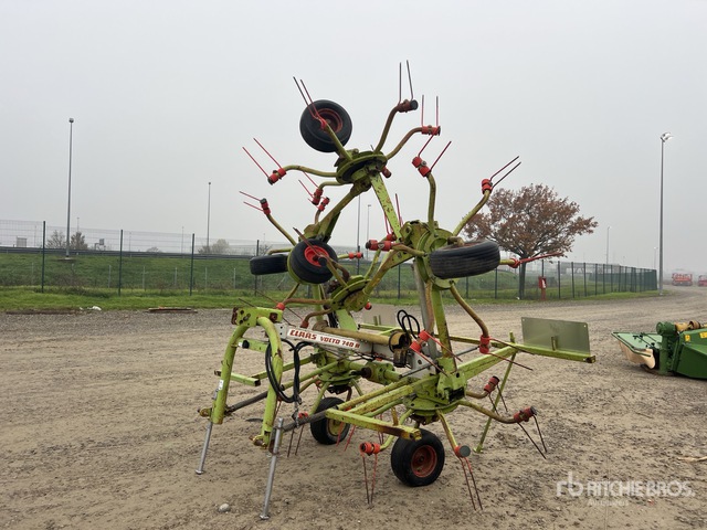 Claas Volto 740 H Hay Rake | Ritchie Bros. Auctioneers