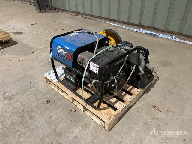 Miller Blue Star 6000 180 A Skid-Mounted Stick Engine Driven Welder ...