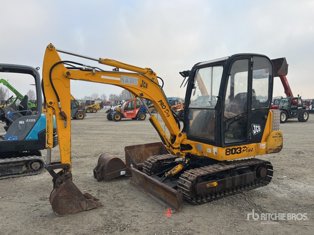 2000 JCB 803 Mini Excavator | Ritchie Bros. Auctioneers