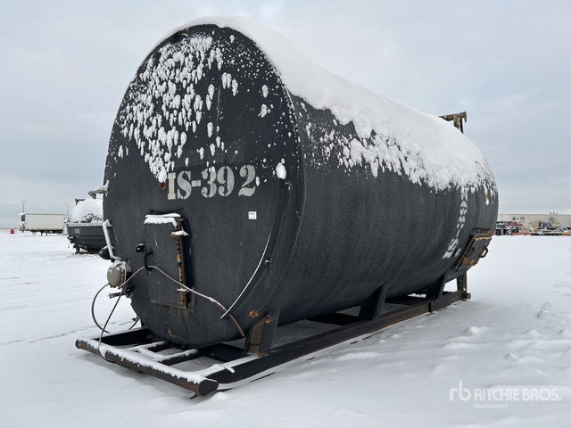 2011 Westfab 400 bbl Skid Mounted Steel Réservoir | Ritchie Bros ...