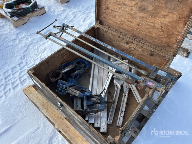 Quantity of HDPE Pipe Squeeze Off Tools | Ritchie Bros. Auctioneers