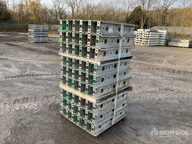 Quantity of (54) Slimlite Soldiers 900mm Galvanized M3 Slimlite ...