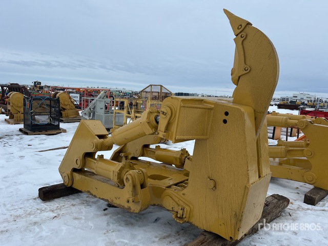 Cat 40 in Crawler Tractor Ripper - Fits Cat D8T | Ritchie Bros. Auctioneers