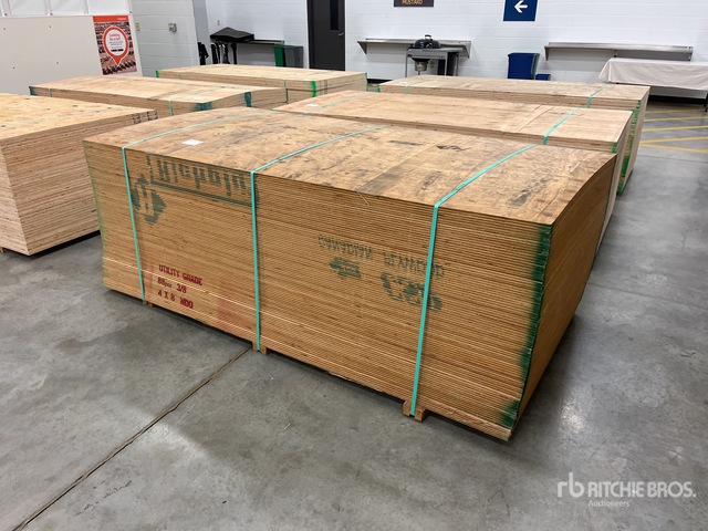 Quantity of (88) 3/8 in 4x8 Douglas Fir Good Side with Smooth Overlay ...