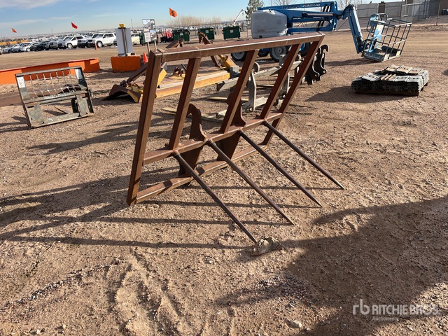 42 in Q/C Bale Spikes - Fits Loader | Ritchie Bros. Auctioneers