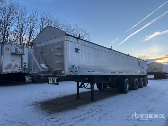 2017 Manac 44 ft Quad/A End Dump Trailer | Ritchie Bros. Auctioneers