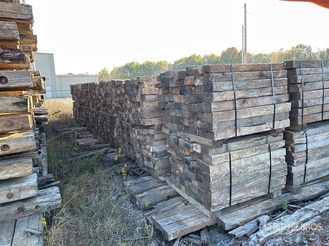 Quantity of (18) Pallets of 4 ft x 6 in x 4 in Dunnage Bois de ...