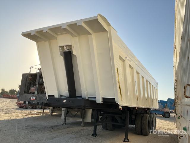 Atlas TP35.03 Tri/A End Dump Trailer | Ritchie Bros. Auctioneers