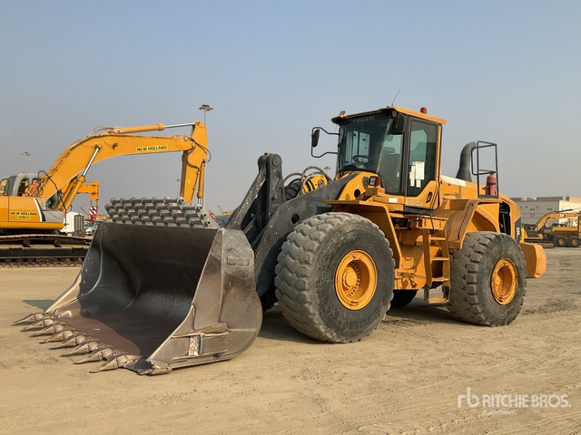 2013 Volvo L220G Wheel Loader | Ritchie Bros. Auctioneers