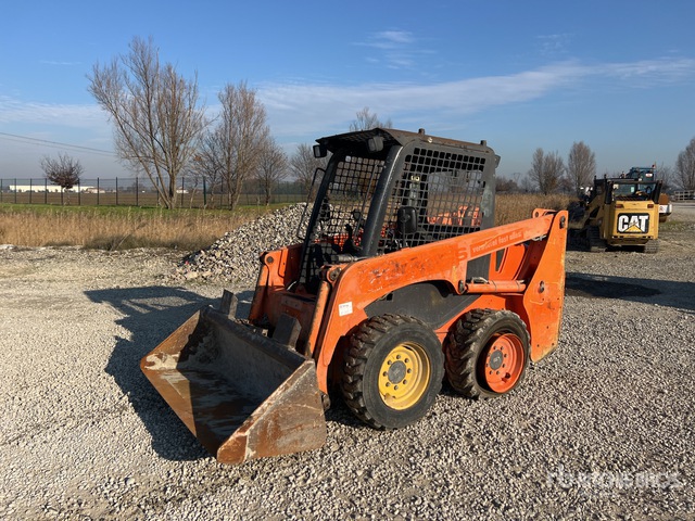 2007 Komatsu SK714 Skid Steer Loader | Ritchie Bros. Auctioneers